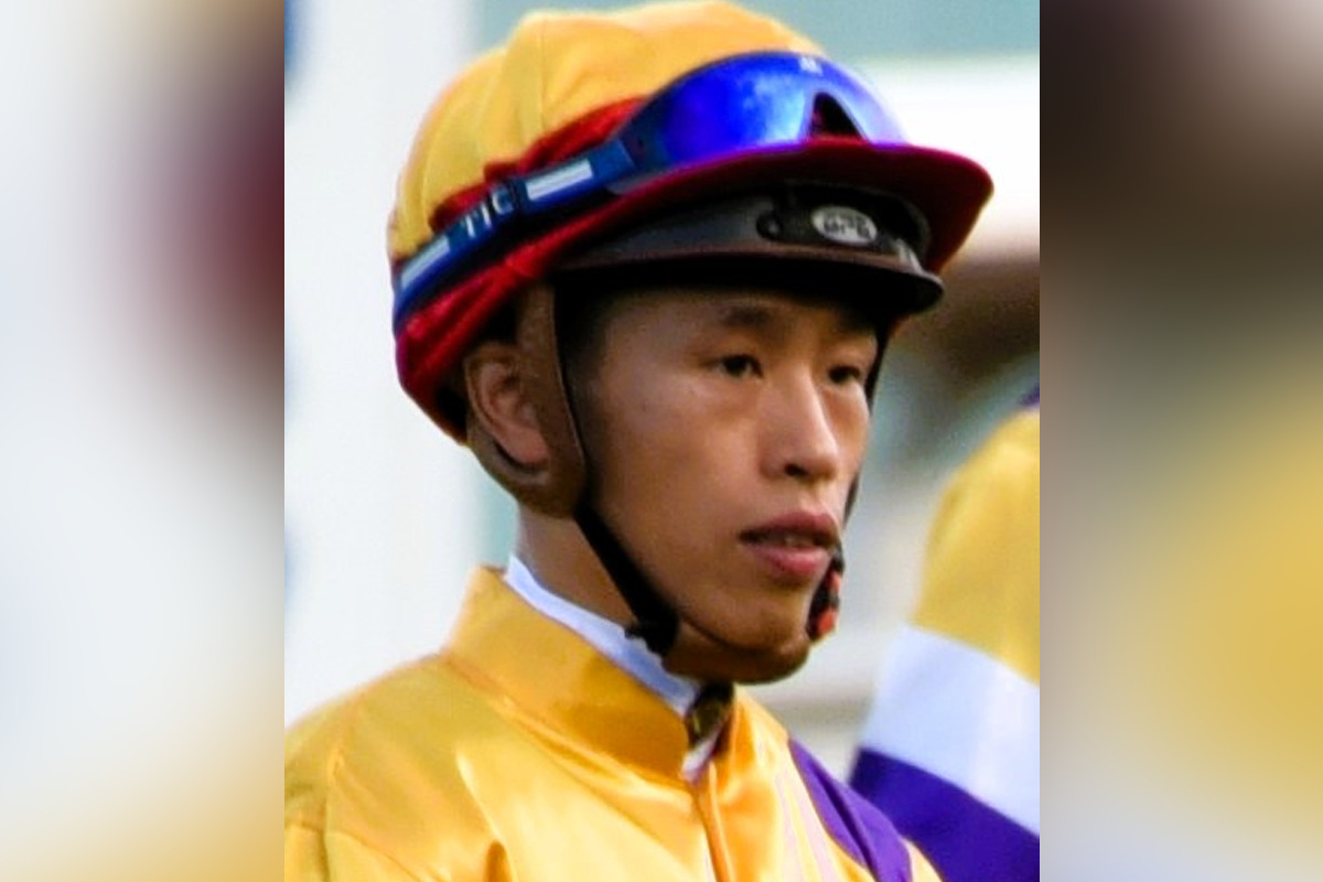 【JRA】C.ホー騎手が落馬し骨折の疑い、1ヶ月前倒しで香港へ帰国 – 競馬ヘッドライン